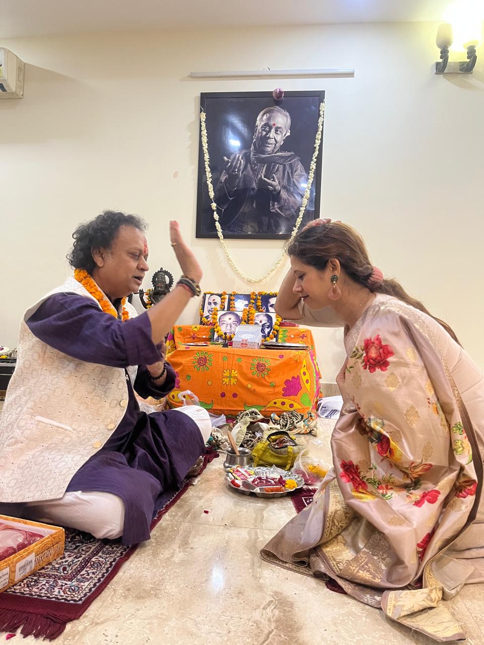 Kaladham offers Kathak Dance Classes by Deepak Maharaj Noida